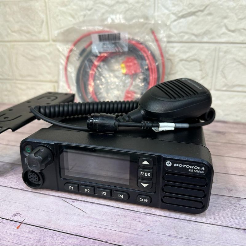 Jual Radio Rig Motorola Xir M8660 VHF 45watt Second Original | Shopee ...