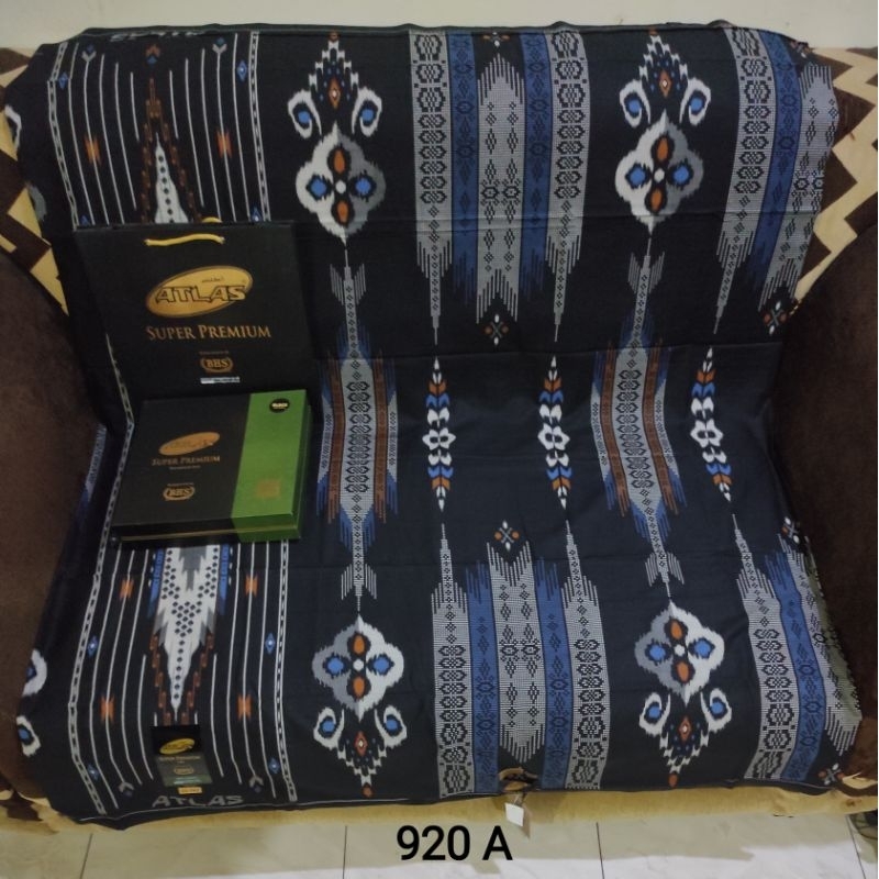 Jual SARUNG ATLAS SUPREME SUPER PREMIUM 920 & 945 MOTIF BHS | Shopee ...