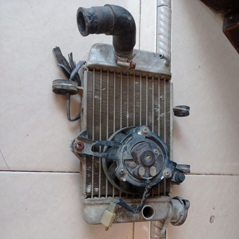 Jual radiator Yamaha mx old original komplit sama kipas fungsi normal ...