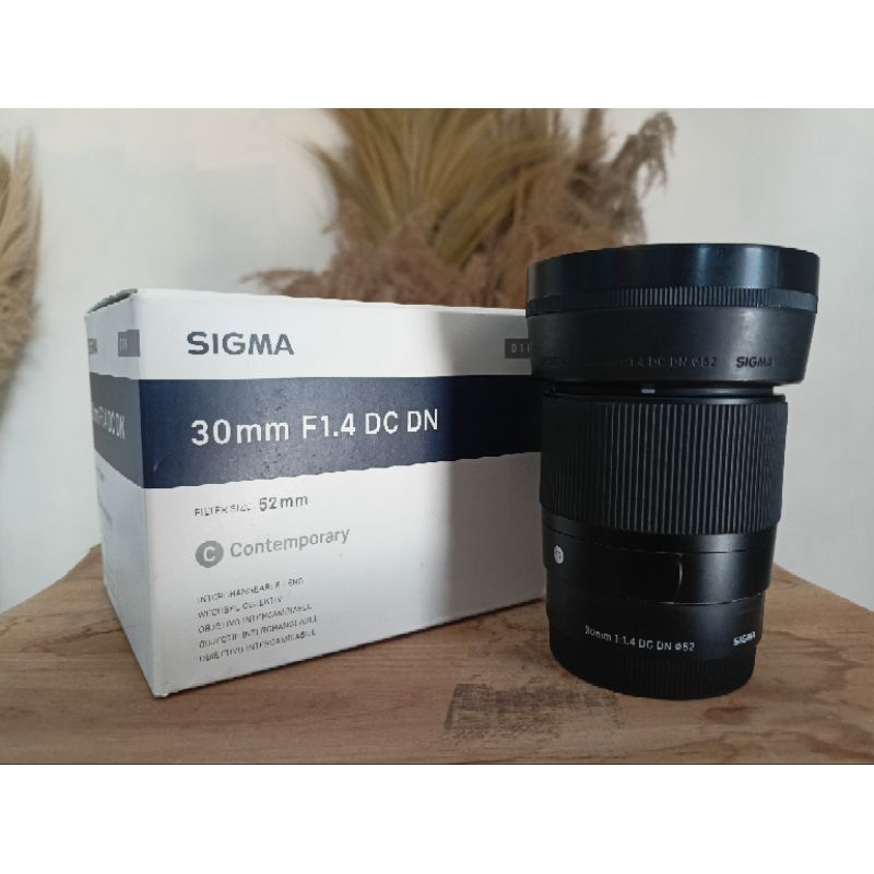 Jual Lensa Sigma 30mm f1.4 DC DN sony apsc second normal | Shopee Indonesia
