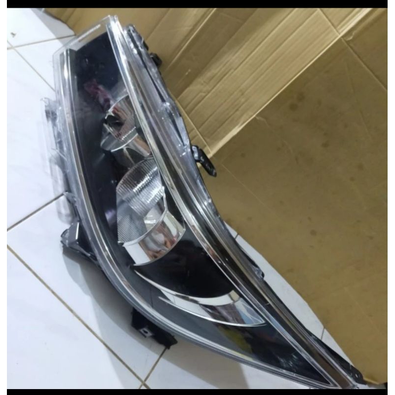 Jual lampu headlamp innova reborn type G original baru toyota | Shopee ...
