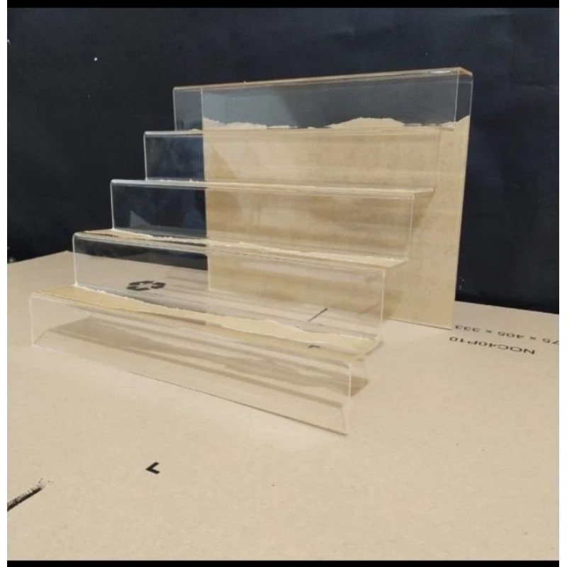 Jual Akrilik display//akrilik tangga | Shopee Indonesia