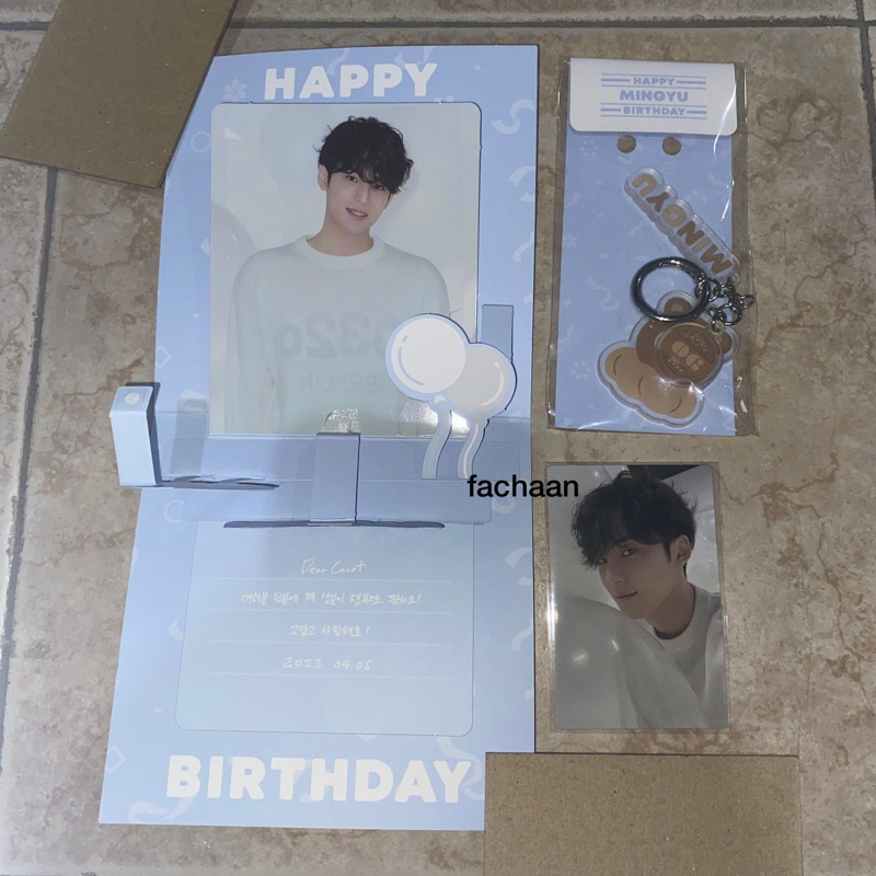 Jual BOOKED Seventeen Mingyu birthday kit photocard & keychain | Shopee Indonesia
