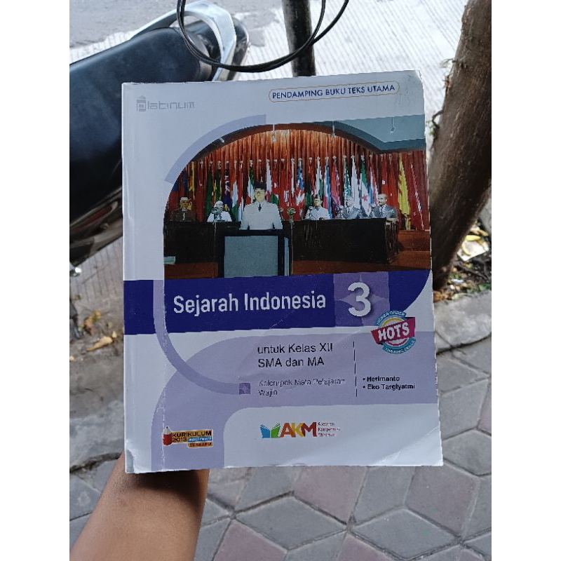 Jual SEJARAH INDONESIA KELAS 12 SMA (PLATINUM TS) | Shopee Indonesia