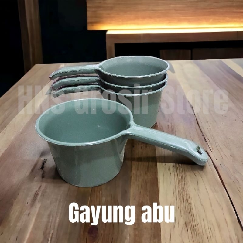 Jual Gayung mandi jumbo plastik abu abu tebal grosir mustika | Shopee ...
