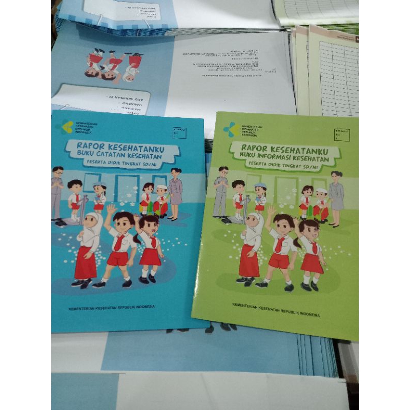 Jual ready buku rapor kesehatan siswa SD,MI 1paket 2buku warna biru &hijau,grosir&ecer | Shopee ...