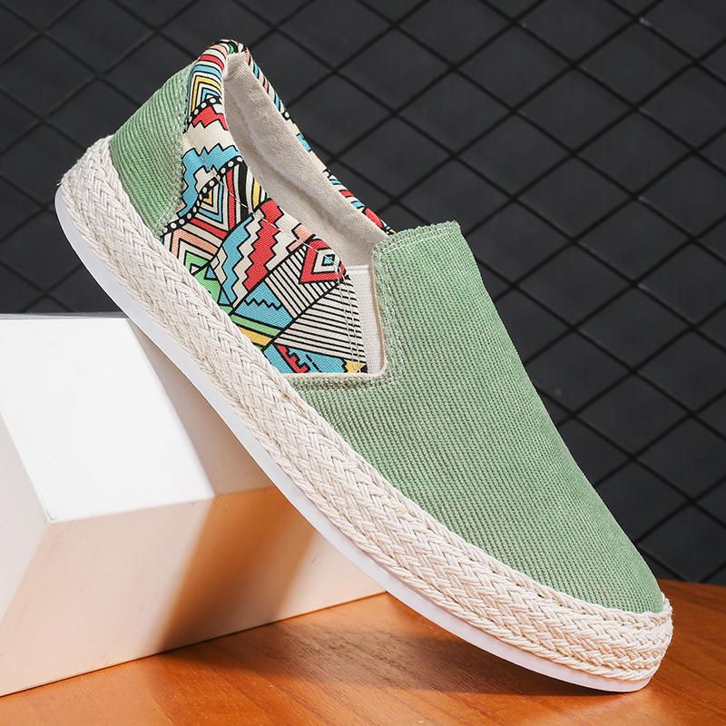 Jual [OOS] Sepatu Slip On Pria Model Keren Motif Unik Buat Nongkrong ...