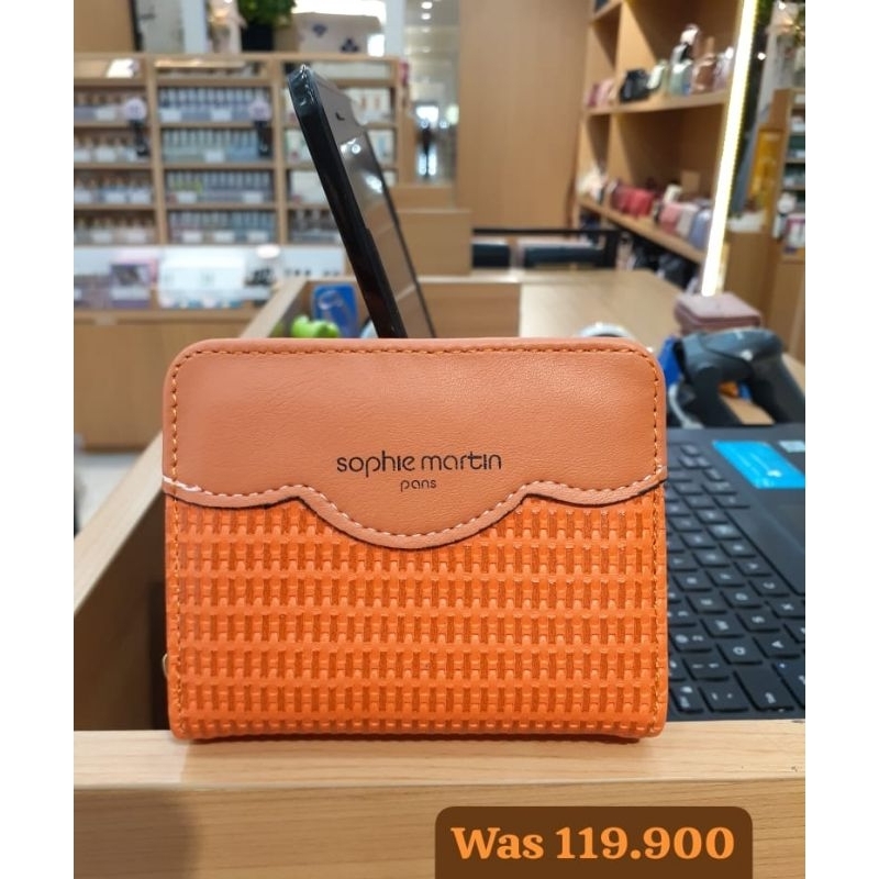 Jual DOMPET LIPAT GANTARIA/GABYELLA SOPHIE MARTIN PARIS | Shopee Indonesia