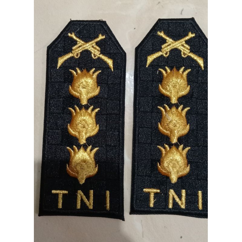 Jual pangkat PDU kolonel inf stap lis merah tni ad | Shopee Indonesia
