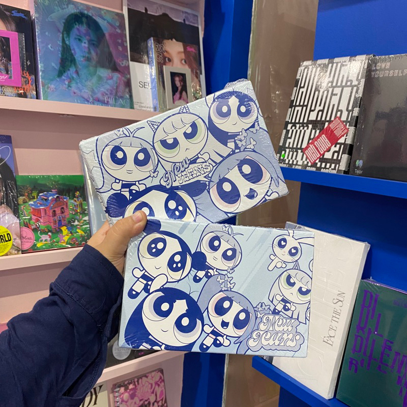Jual ALBUM NEW JEANS - NJ BOX VER ( RANDOM ) | Shopee Indonesia