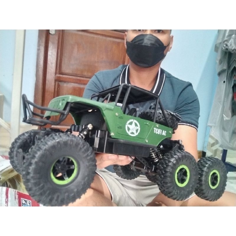 Jual Mobil mainan Remote Control RC off-road Body Metal rock Devender ...