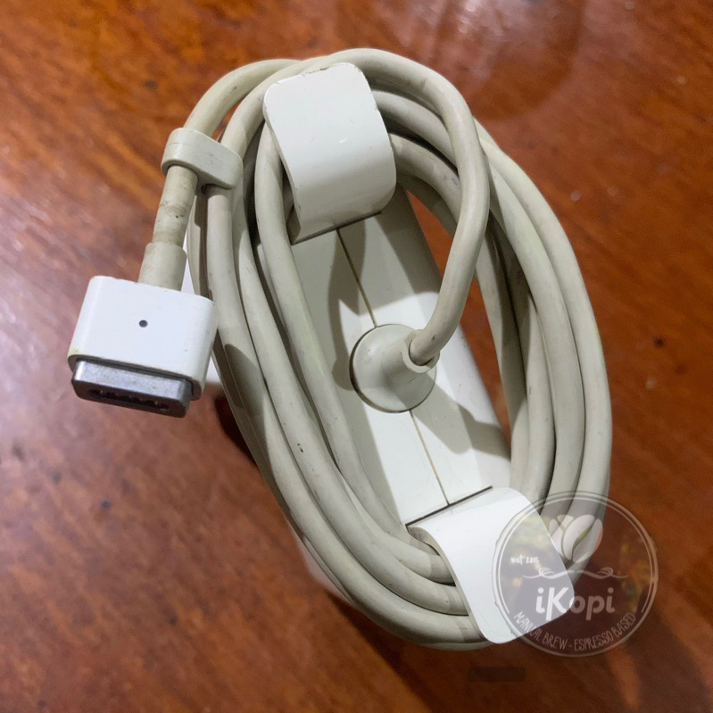 Jual Wall charger laptop leptop apple MACBOOK PRO AIR MBP MBA SECOND ...