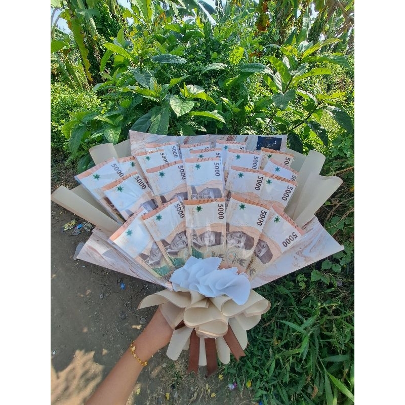 Jual buket uang lima ribuan 20 lembar murah ready stock | Shopee Indonesia