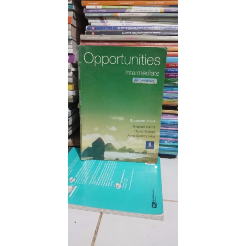 Jual Buku Opportunities Intermediate student book | Shopee Indonesia