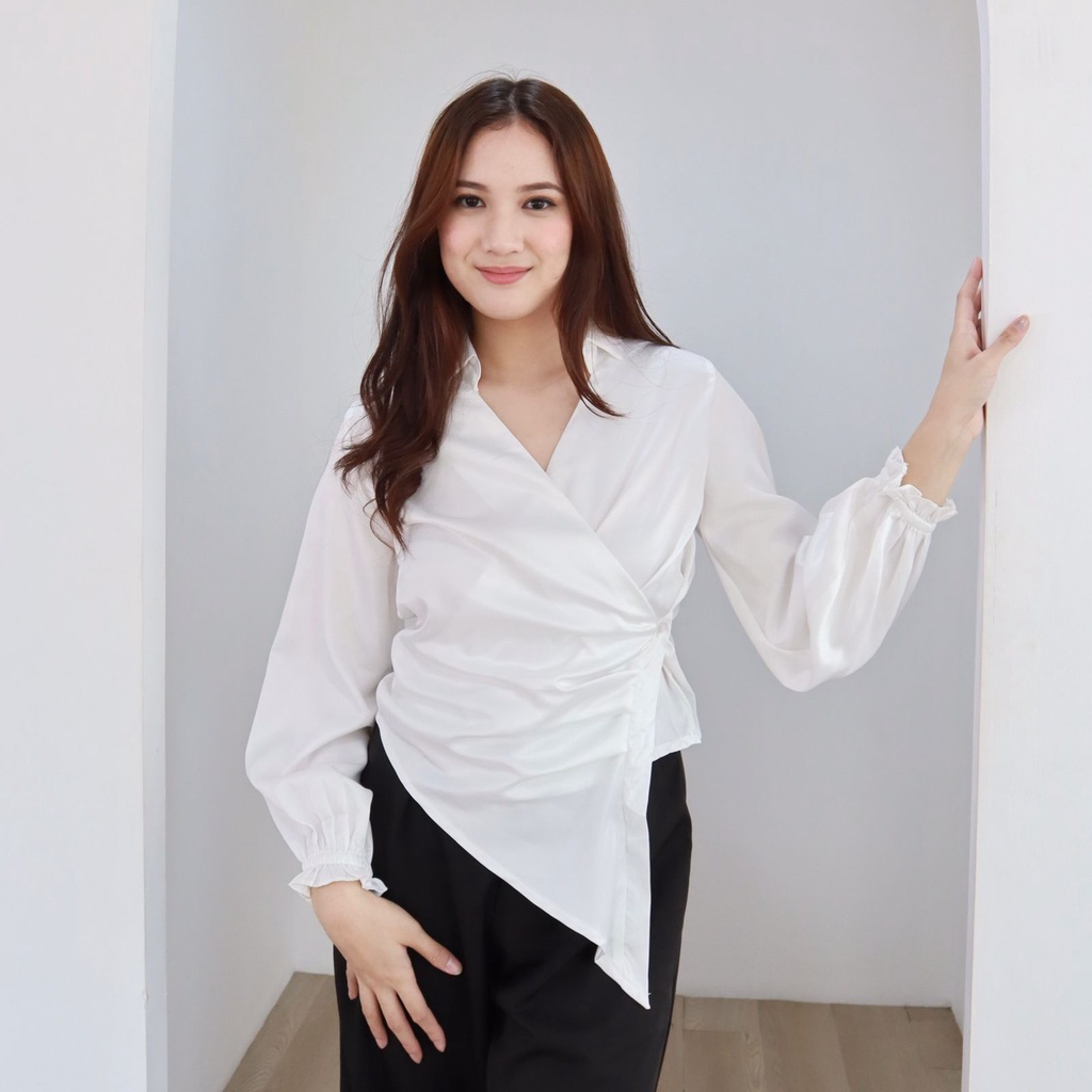 Jual CLARA BLOUSE SATEEN SILK | Blouse Sateen Silk | Satin Premium ...