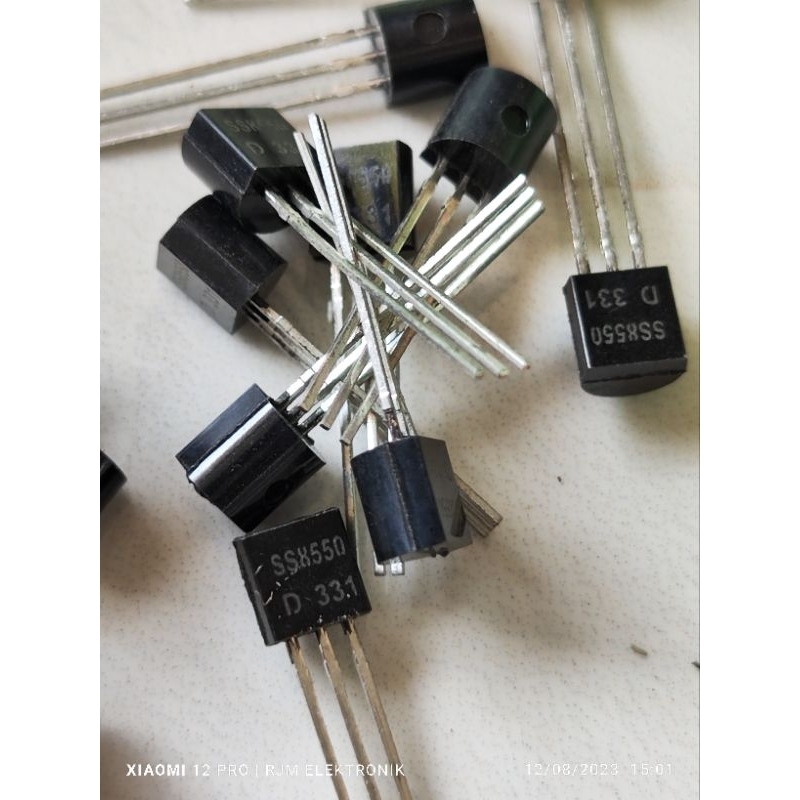 Jual 10 pcs transistor SS8550 | Shopee Indonesia