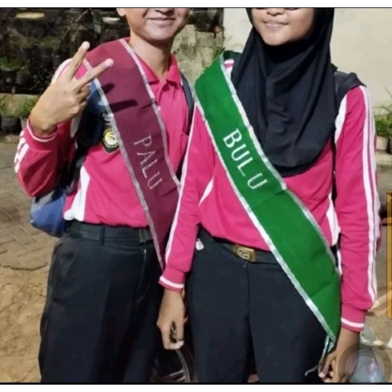 Jual selampang wisuda dewasa estetik terbaru 2023 dengan list/pinggiran ...