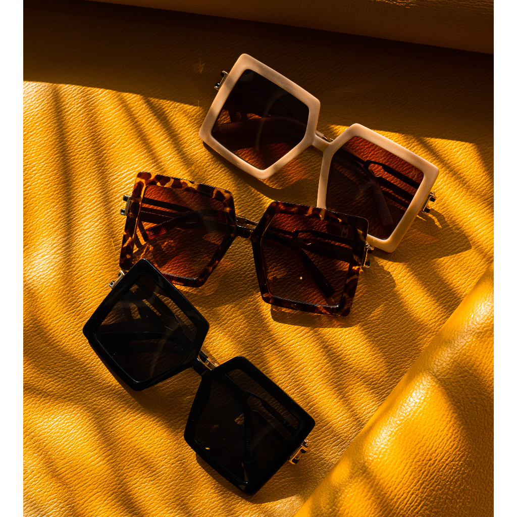 Jual MOOIJ ADRIANA SUNNIES | Shopee Indonesia