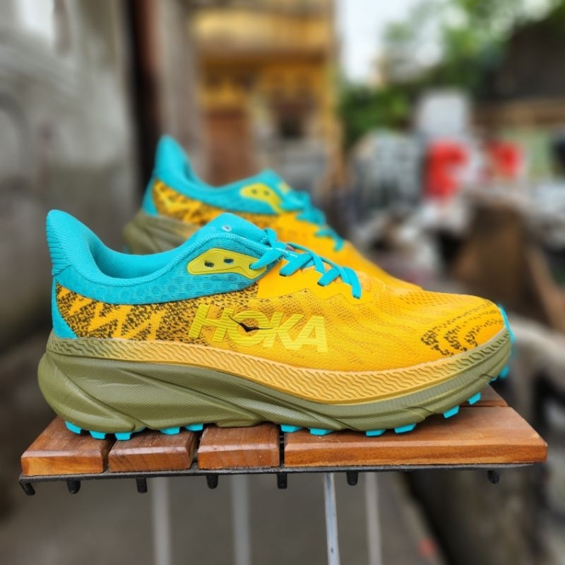 Jual SEPATU HOKA ONE ONE CHALLENGER ATR 7 GTX GOLDEN YELLOW AVOCADO ...
