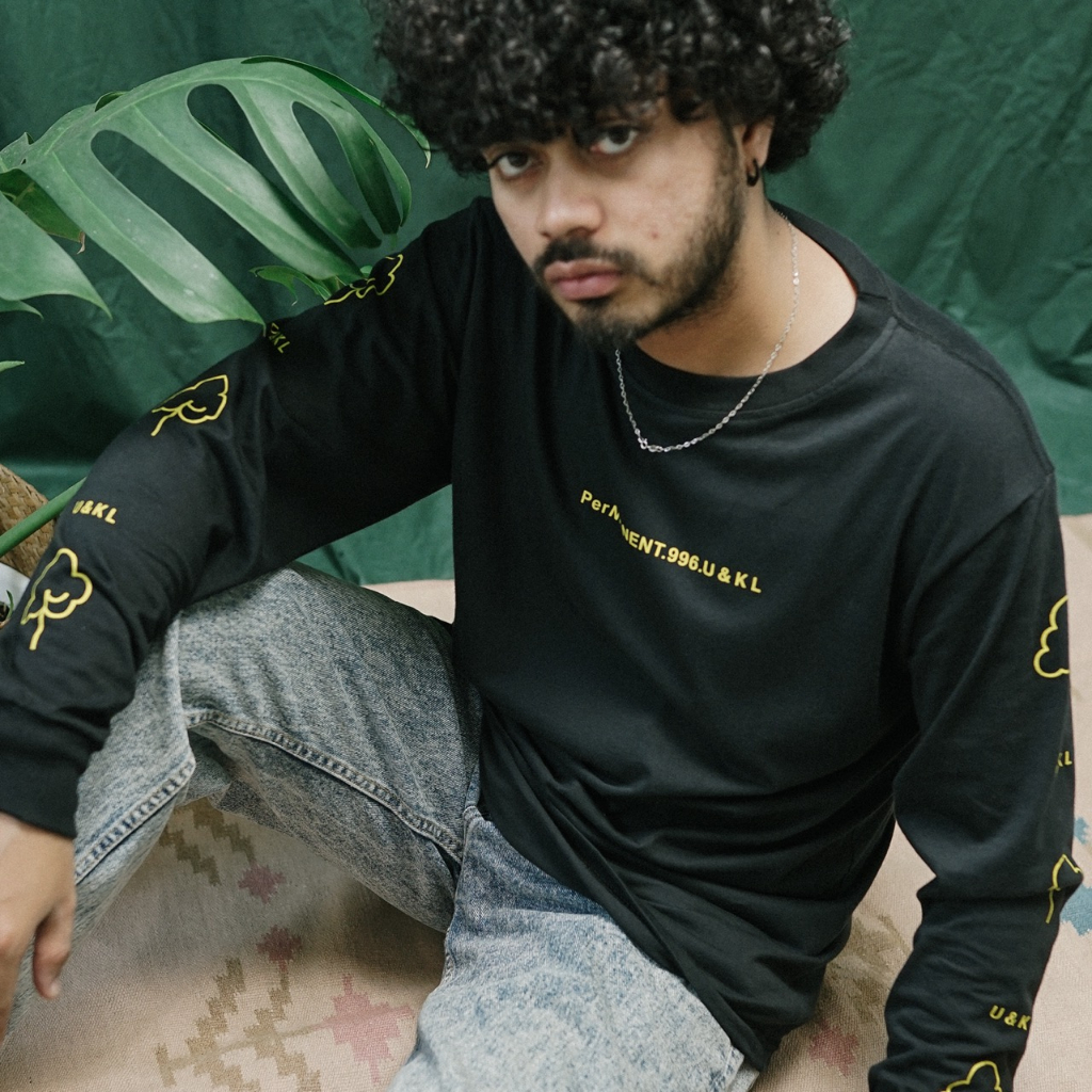 Jual UNKL347 T-Shirt Hitam Lengan Panjang Bahan Combed Motif Simpel ...