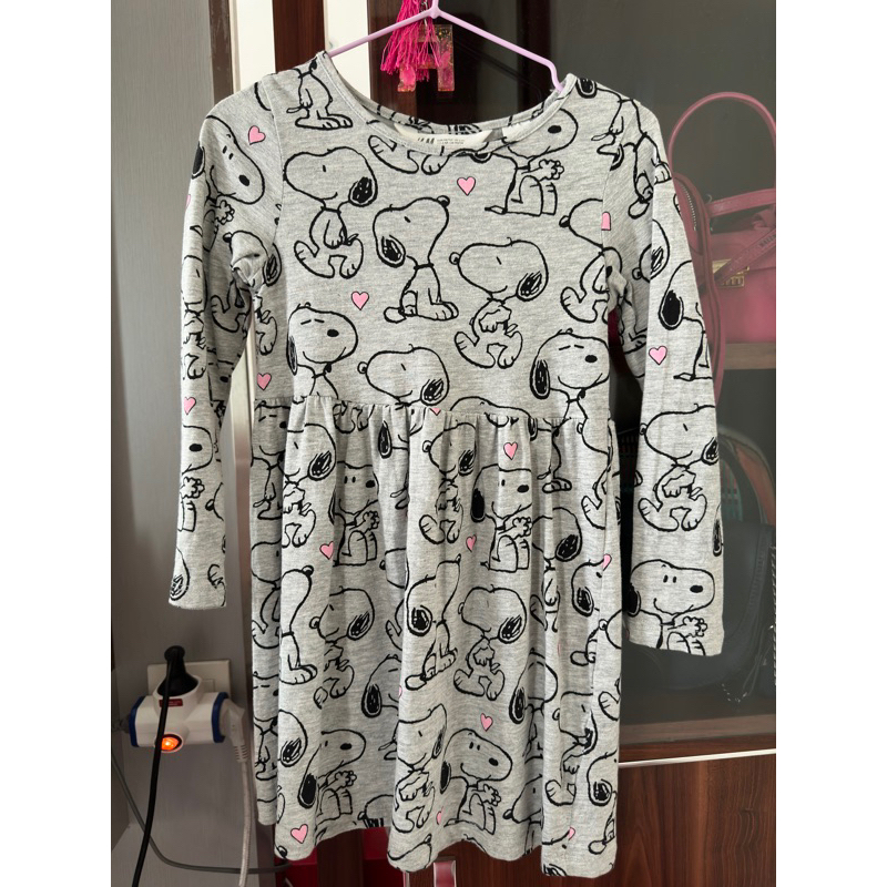 Jual H&M x snoopy (preloved) | Shopee Indonesia