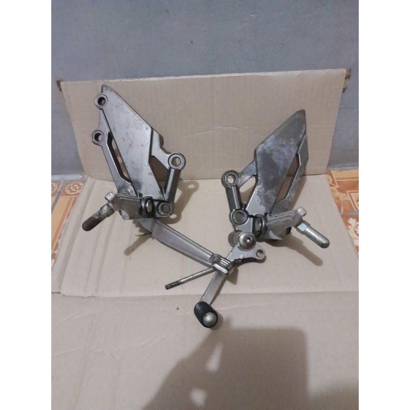 Jual Foot step depan Ninja 250 Fi Ninja Z250 original copotan Footstep ...