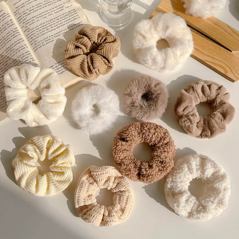 Jual Ringo Stuff - Scrunchie Korea Lucu Warna Putih Beige Coklat Karet ...