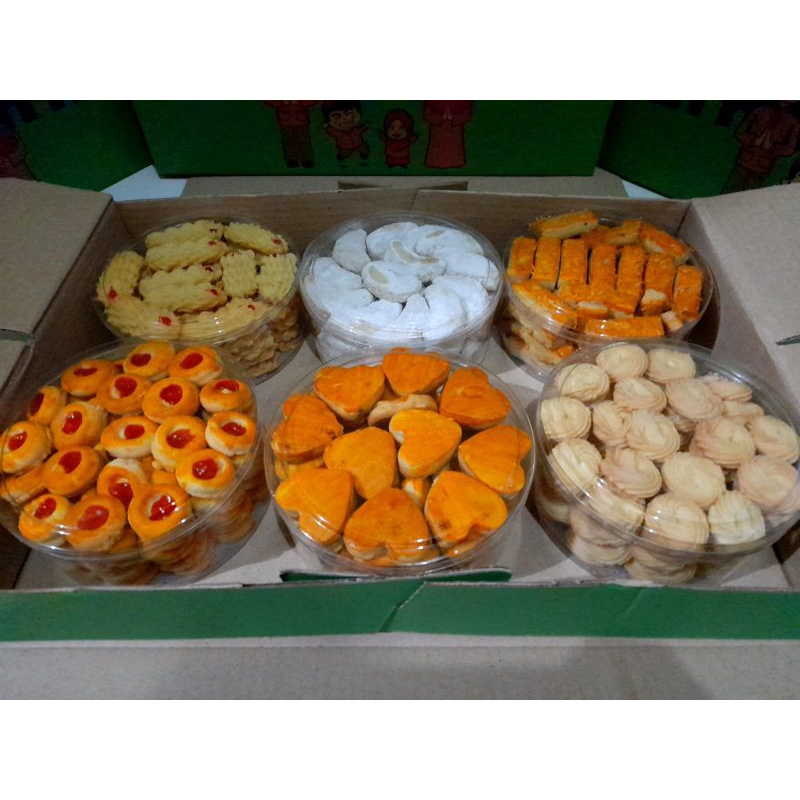 Jual paket Kue Lebaran (Kue Kering dan Manisan) 1 paket isi 6 toples berat 500gr Harga Murah dan ...