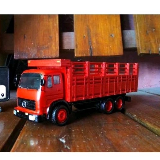 Jual Miniatur truk Mercy Pesek Merah | Shopee Indonesia