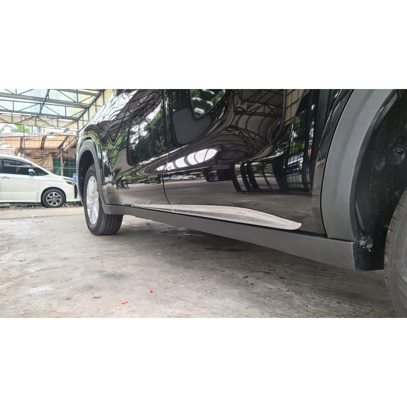 Jual List Body Innova Zenix Hybrid Chrome Side Body Innova Zenix Chrome ...