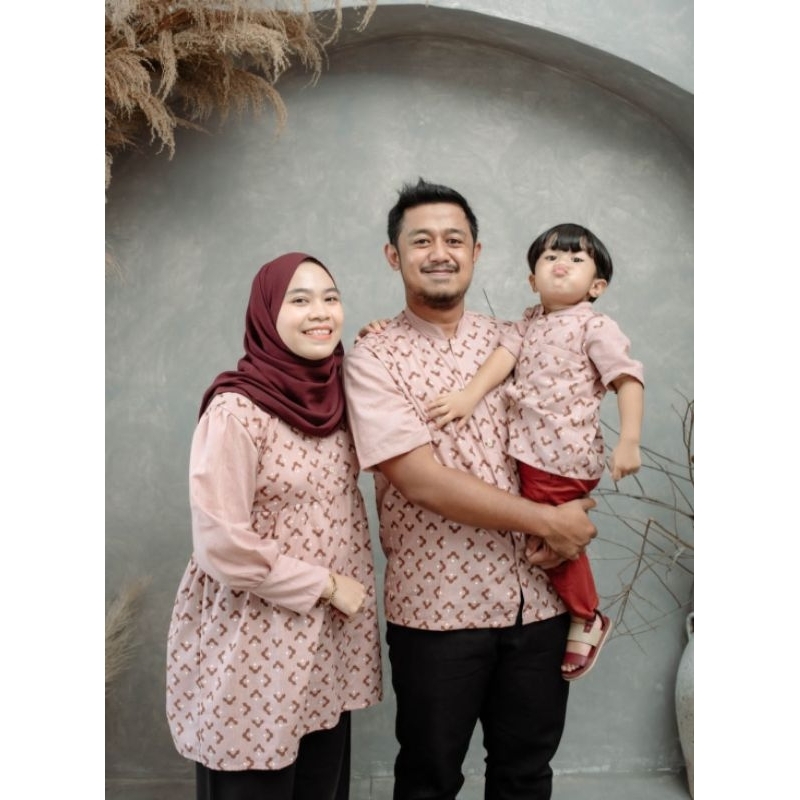 Jual REIRA SERIES SIBLINGS BOY GIRL MOM DAD RAYA FAMILY COUPLE SET READY | Shopee Indonesia