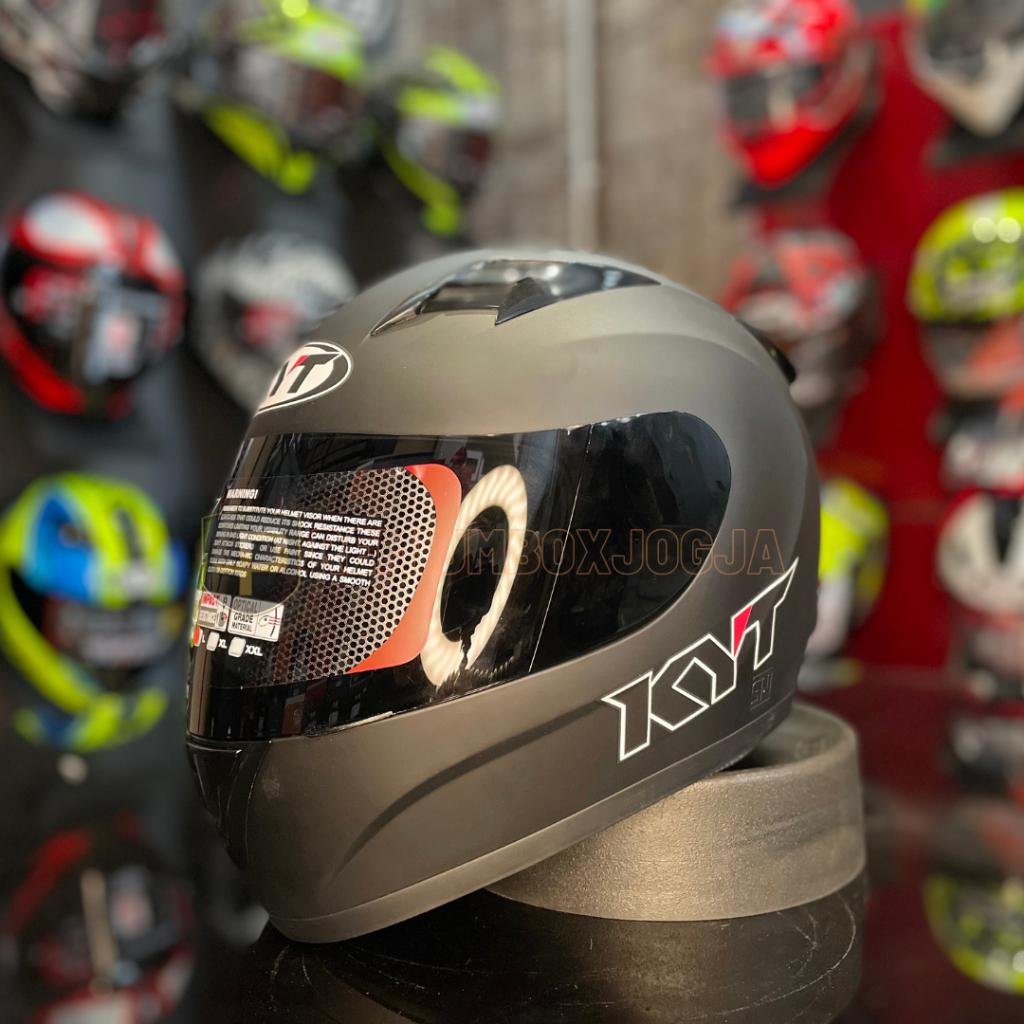 Jual KYT R10 Solid - Black Matt / helm full face kyt / helm original ...