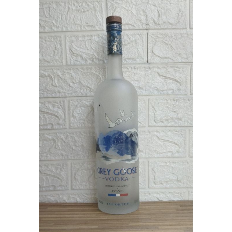 Jual Botol bekas Grey Goose Vodka 1750ml | Shopee Indonesia