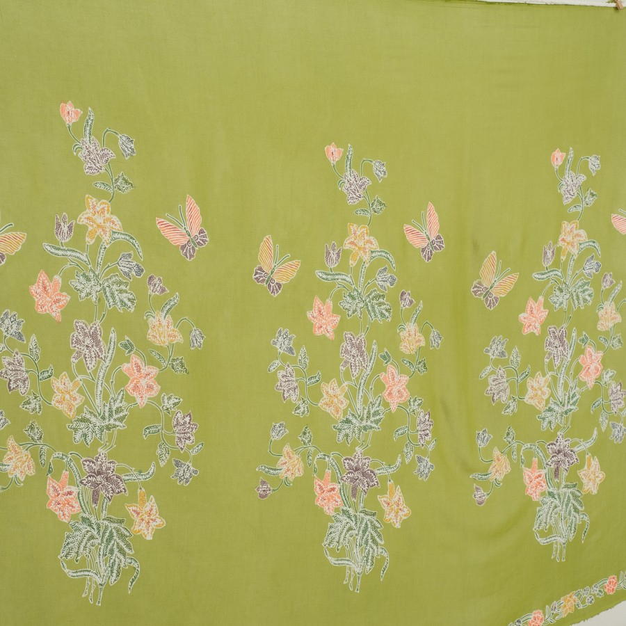 Jual Kain Sarung Batik Encim Pekalongan Meradelima Paris 02 | Shopee ...