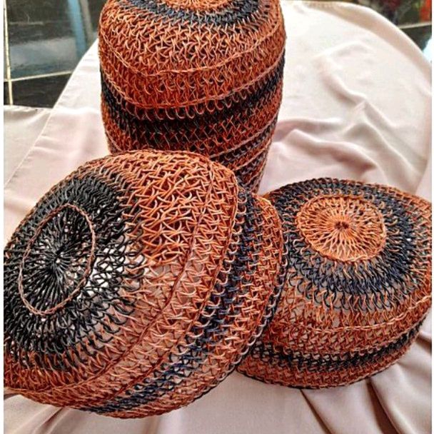 Jual peci akar rotan unik/songkok akar rotan/kopiah gusdur | Shopee Indonesia