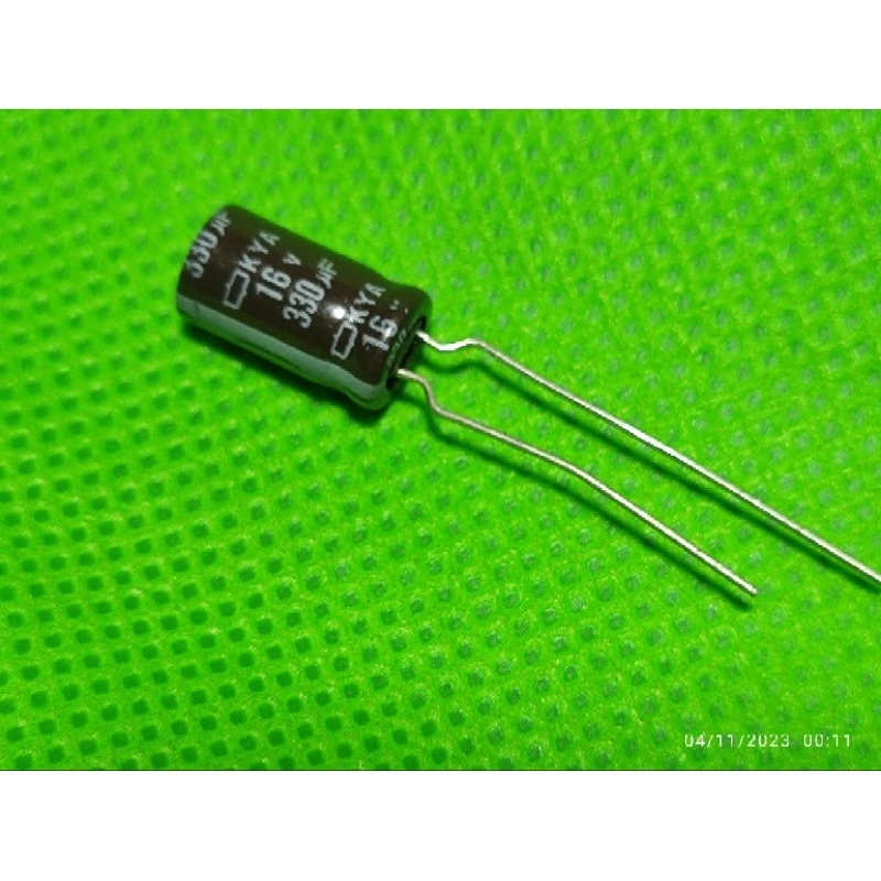 Jual Kapasitor capasitor elko 330uf 16v 330 uf 16 volt NIPPON CHEMICON ...