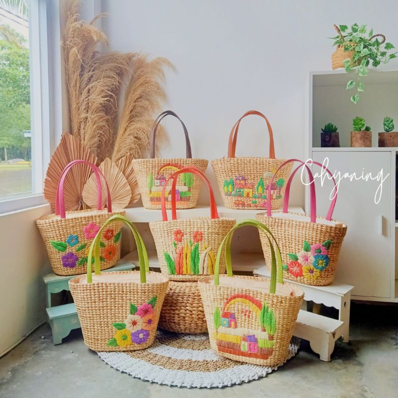 Jual 6. READY EVELYN / Tas Enceng Gondok Sulam Handle Vinyl / Tas ...