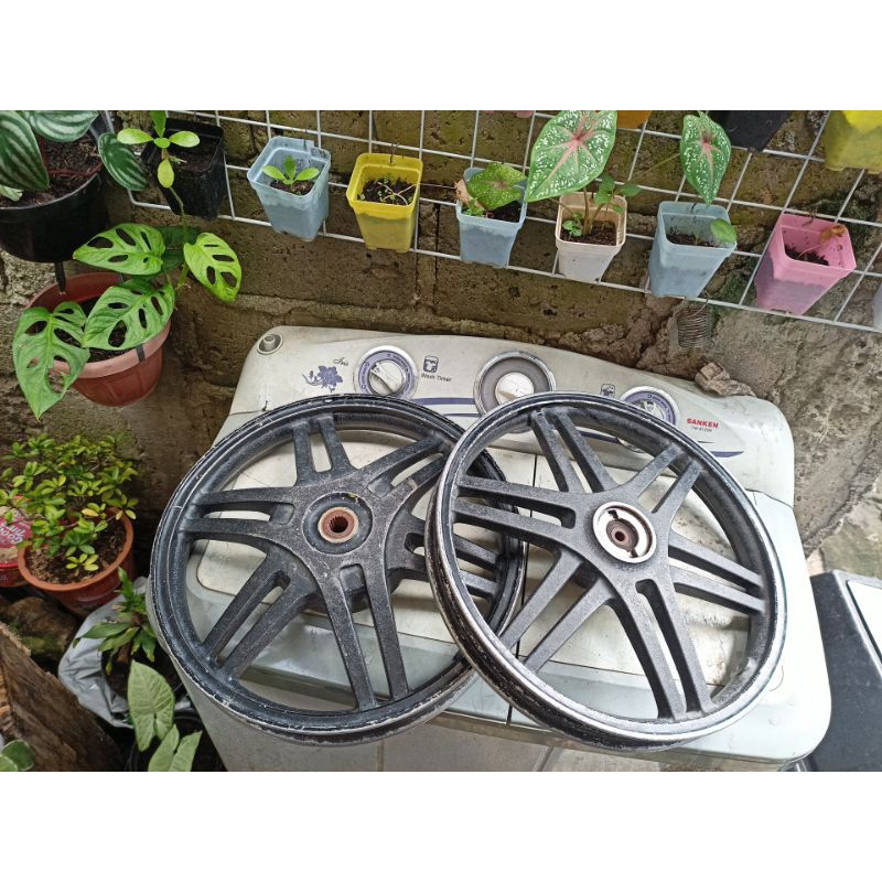 Jual Velg spin suzuki matic pelek racing palang original ori copotan ...