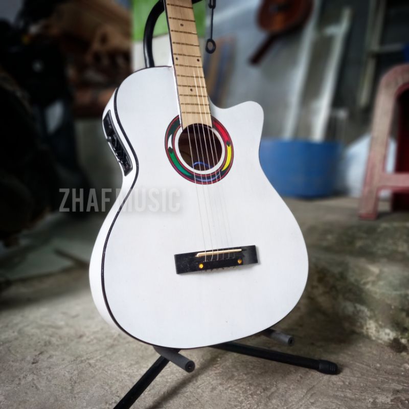 Jual Gitar Akustik Murah Meriah (Gratis Pik) | Shopee Indonesia