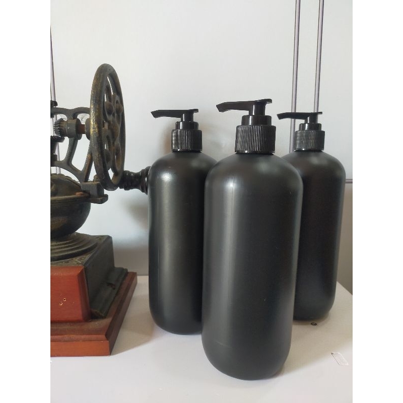 Jual BOTOL HITAM 500ML/BOTOL HDPE PUMP HITAM 500ML | Shopee Indonesia
