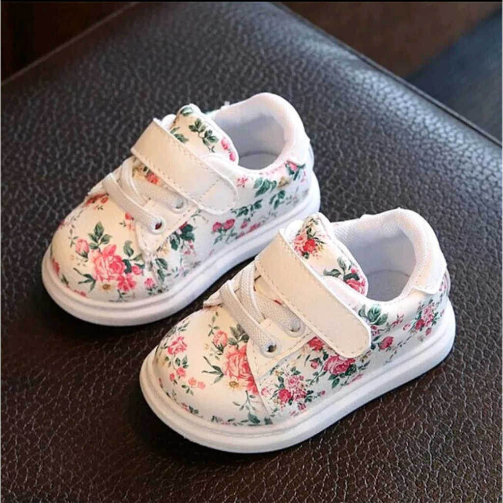 Jual Sepatu Anak Sneakers Perempuan Cantik Usia 1 2 3 Tahun (COD ...