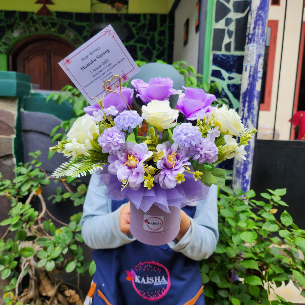 Jual ( BISA DIKIRIM KELUAR KOTA ) Bloom Box Bunga Buket Bunga ...
