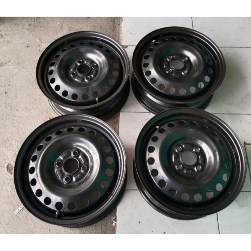 Jual velg kaleng copotan mobilio ring 15 pcd 4x100 lebar 5½ inchi | Shopee Indonesia
