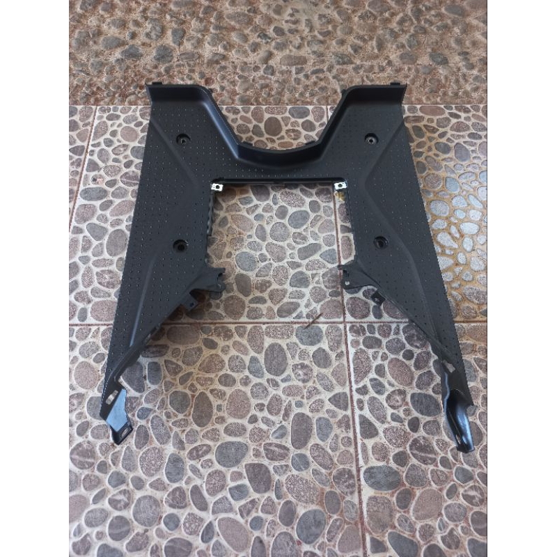 Jual Step Floor Dek Pijakan Atas lantai alas Honda Vario 160 K2S 2022 2023 original | Shopee ...