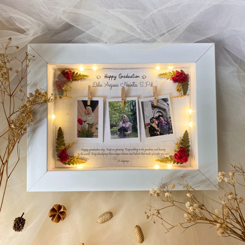 Jual FRAME BUKET RUSTIC GIFT WISUDA 3D 5R ukuran 13x18cm (5R) / KADO ...