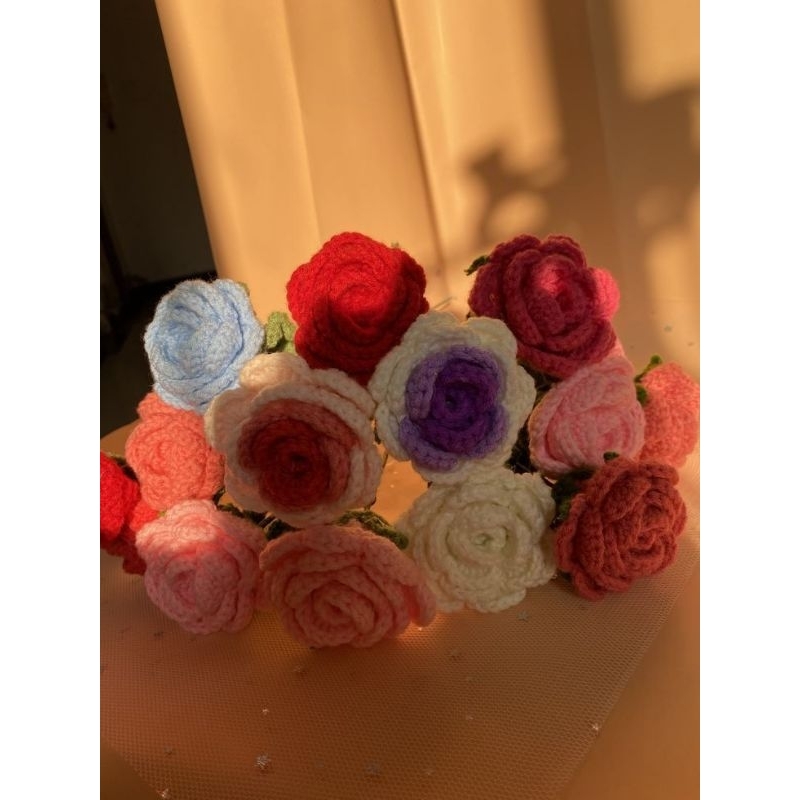 Jual Bunga mawar rajut | Crochet rose | buket bunga | Shopee Indonesia