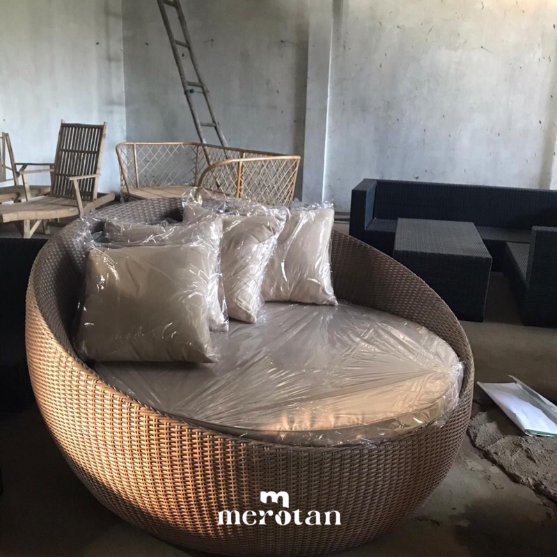 Jual Day Bed Rotan Sintetis / Sofa Bulat Rotan Sintetis | Shopee Indonesia