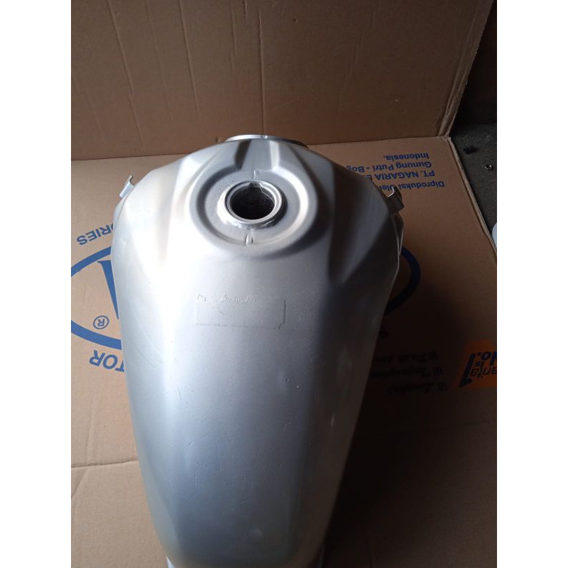 Jual tangki megapro monoshock karbu tengki megapro new karbu | Shopee ...