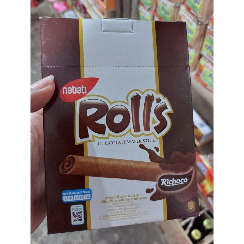 Jual Nabati Richoco Rolls Chocolate Wafer Stick Stik Wafer Cokelat Box ...