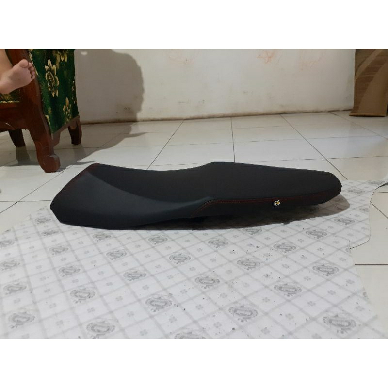 Jual jok slim pcx 160/150 tulang jok orijinal papas tulang busa latex ...